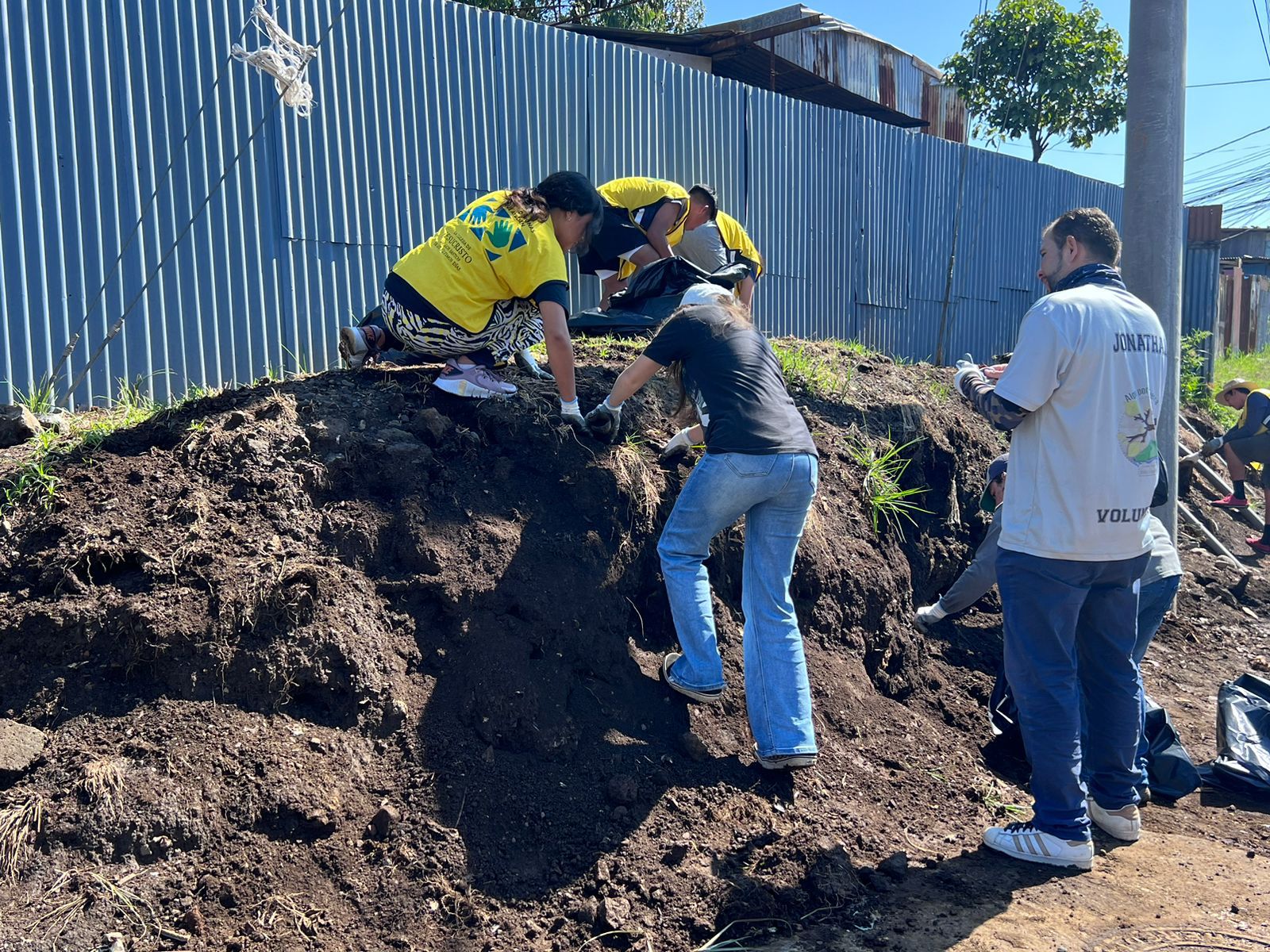 Limpieza y mantenimiento de áreas públicas Guararí | Portal ...